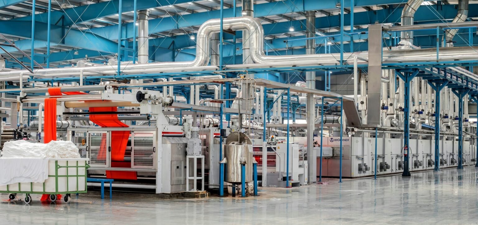 Warehouse vs Factory: What’s the Difference & Purpose? | Keys Logistics